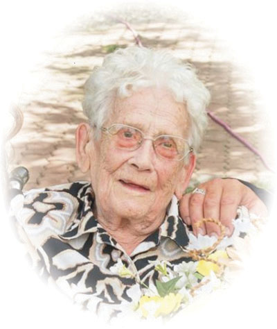 | Fox, EileenFort Macleod Gazette
